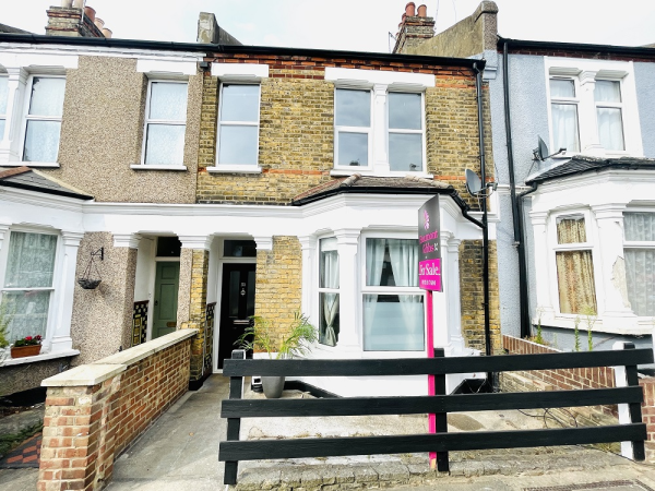 Three bedroomed brick and bay fronted Victorian terrace house for sale.