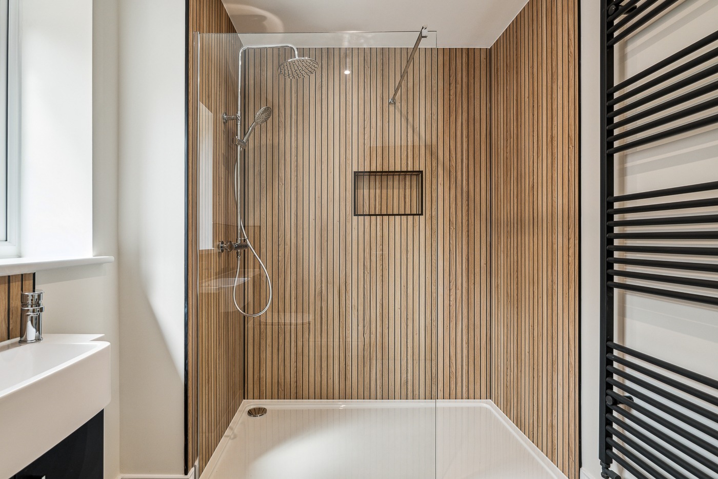 An Exceptional Architect-Designed Eco Dormer Bungalow Showcasing Luxury ...