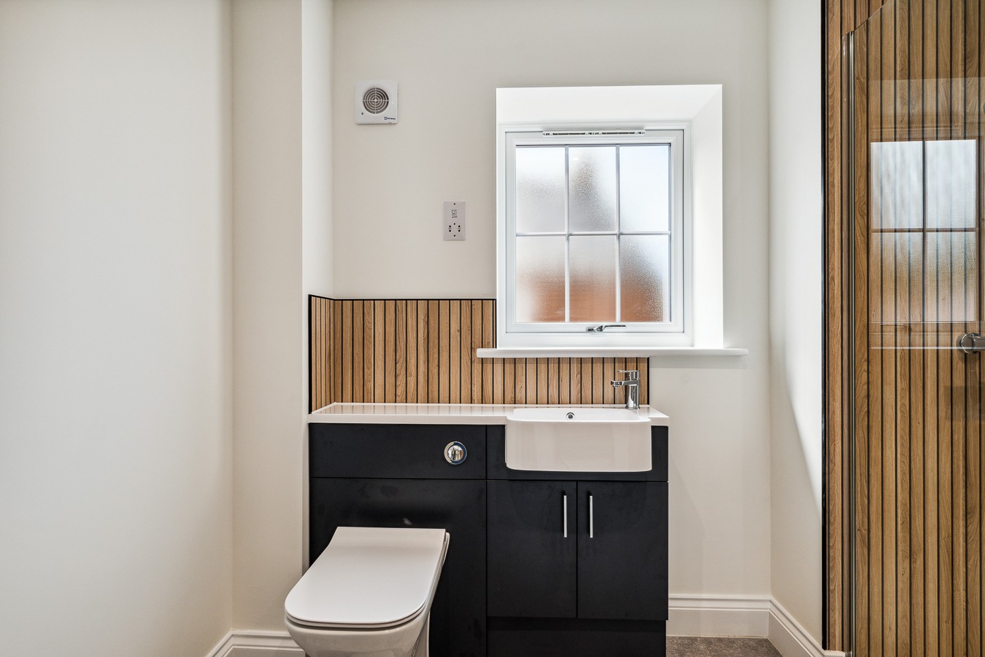 An Exceptional Architect-Designed Eco Dormer Bungalow Showcasing Luxury ...